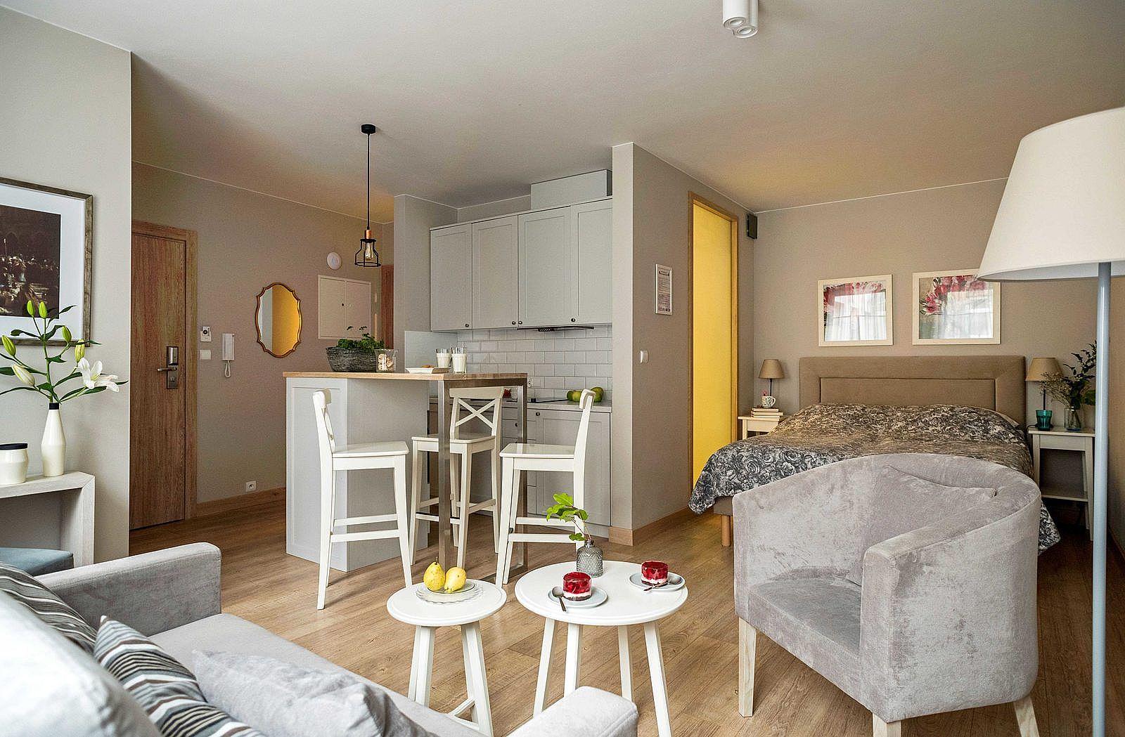 Studio Apartment